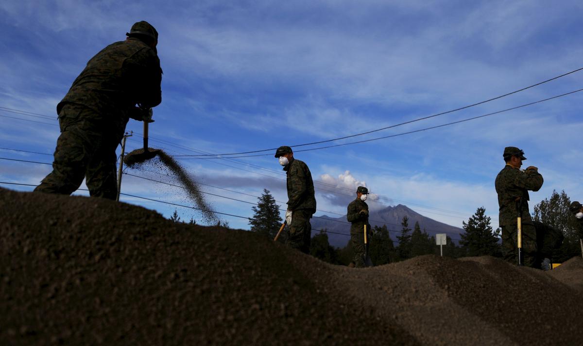 Aktiviteti i vullkaneve në pjesë të ndryshme të botës – Ngjyra.com
