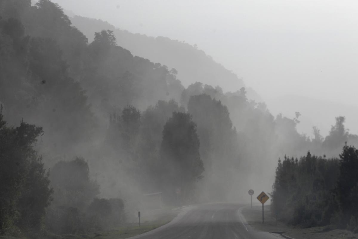 Aktiviteti i vullkaneve në pjesë të ndryshme të botës – Ngjyra.com